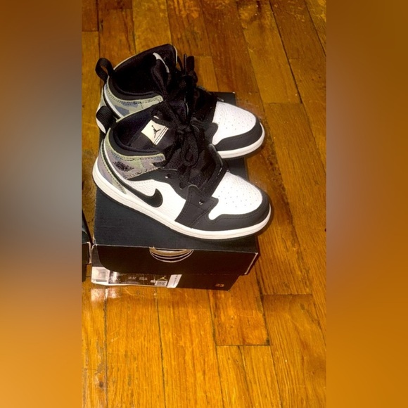 Nike | Shoes | Kids Nike Sneakers Size 9c | Poshmark